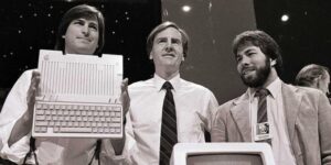 Sejarah Apple: Dari Garasi Kecil Hingga Raksasa Teknologi Global ...