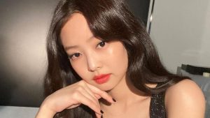 Transformasi Gaya Rambut Jennie BLACKPINK: Dari Natural Hingga Bold ...